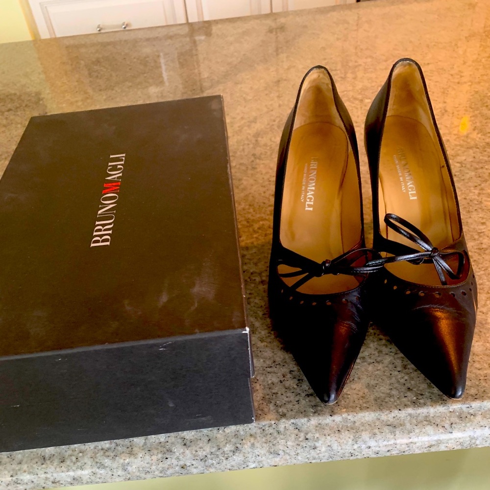 Brunomagli Black Pumps - Gem
